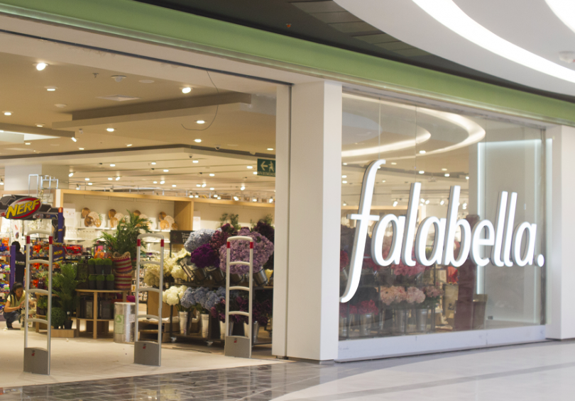 Falabella inició venta de sus centros comerciales en Perú para mejorar ...