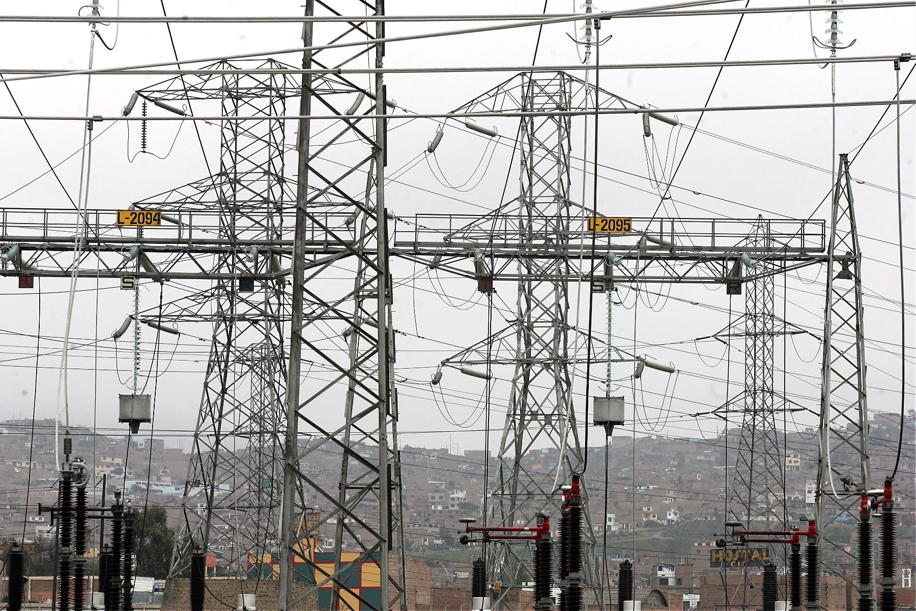 Las 7 principales empresas de electricidad en Perú | Ecommercenews: El ...