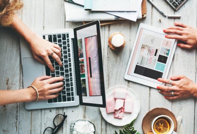 Comercio electrónico C2C: tipos, beneficios y ejemplos - Ecommerce News